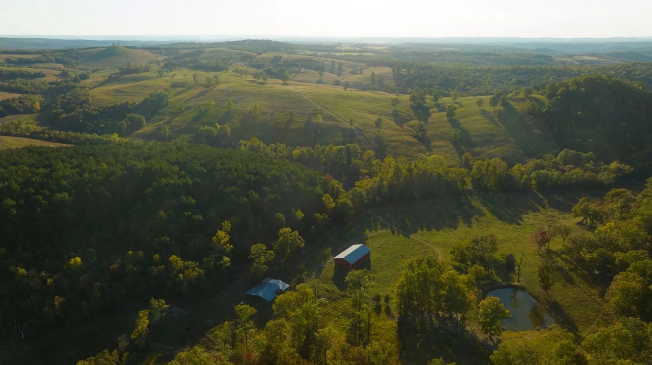 Large Acreage Ozarks Cattle Ranch For Sale - Hunting Land for Sale - HuntingLocator.com ...