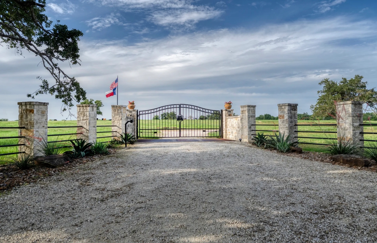HREC 5429 Southern Cross Ranch - Hunting Land for Sale - HuntingLocator ...