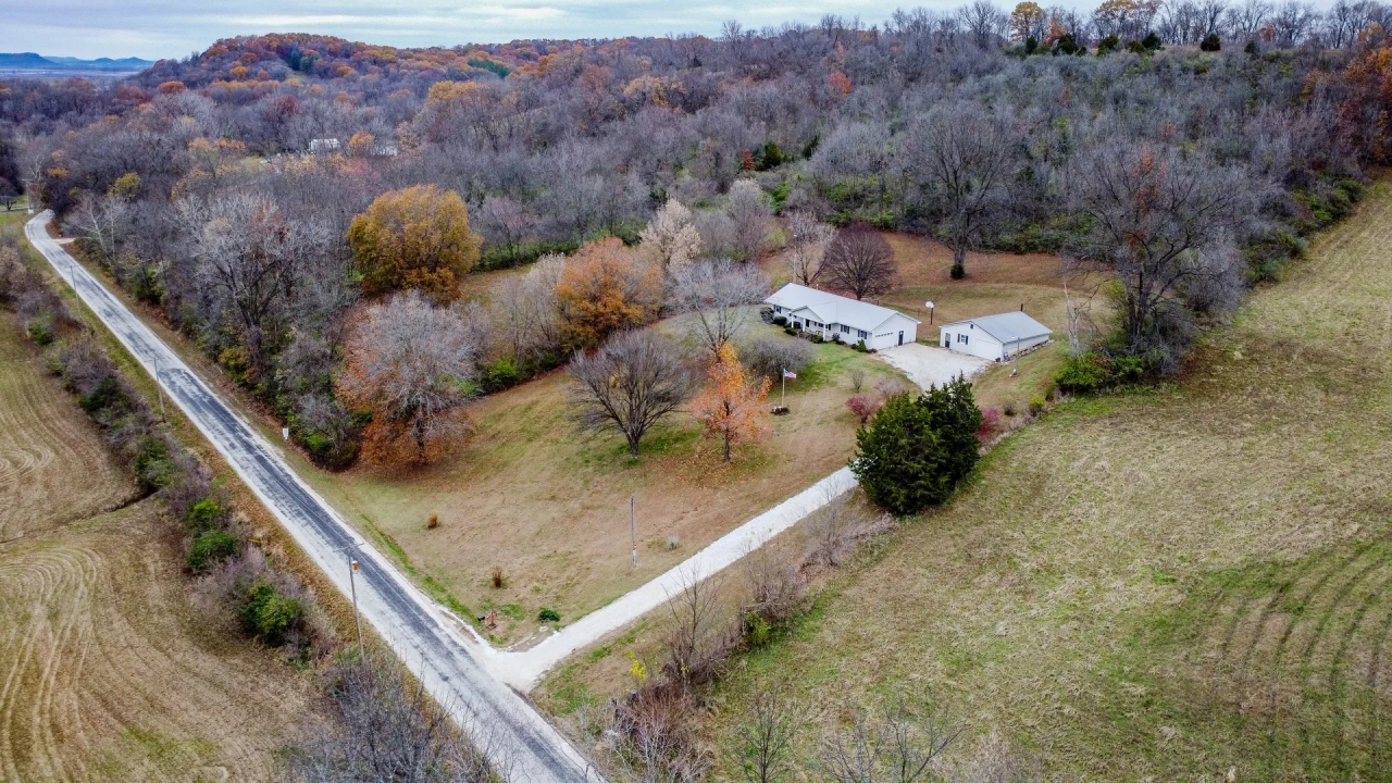 Charming Hilltop Ranch on 3 Acres in Calhoun County - Hunting Land for ...