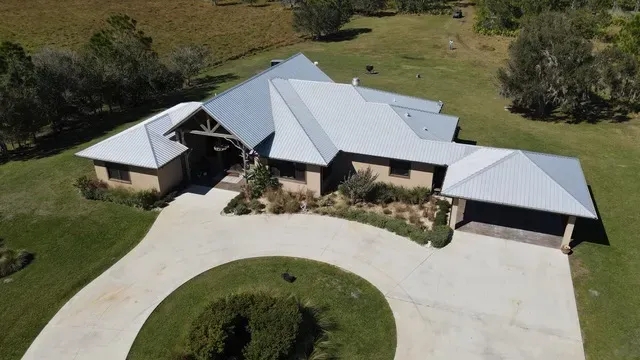 1 950 Acre Commercial Hunting Ranch Lodge with Home - Hunting Land for ...