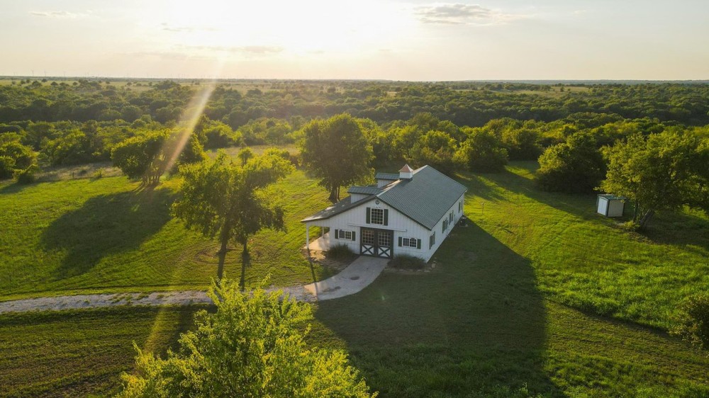 Moss Lake Ranch Retreat - Hunting Land for Sale - HuntingLocator.com ...